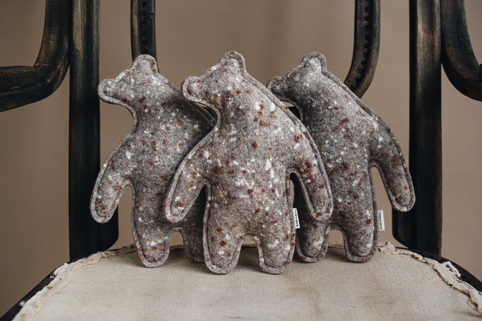 Wool. Dog Toys • band&roll – BAND&ROLL